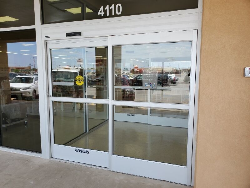 Retail & Grocery Store Doors | Edelman Lyon Automatic Doors
